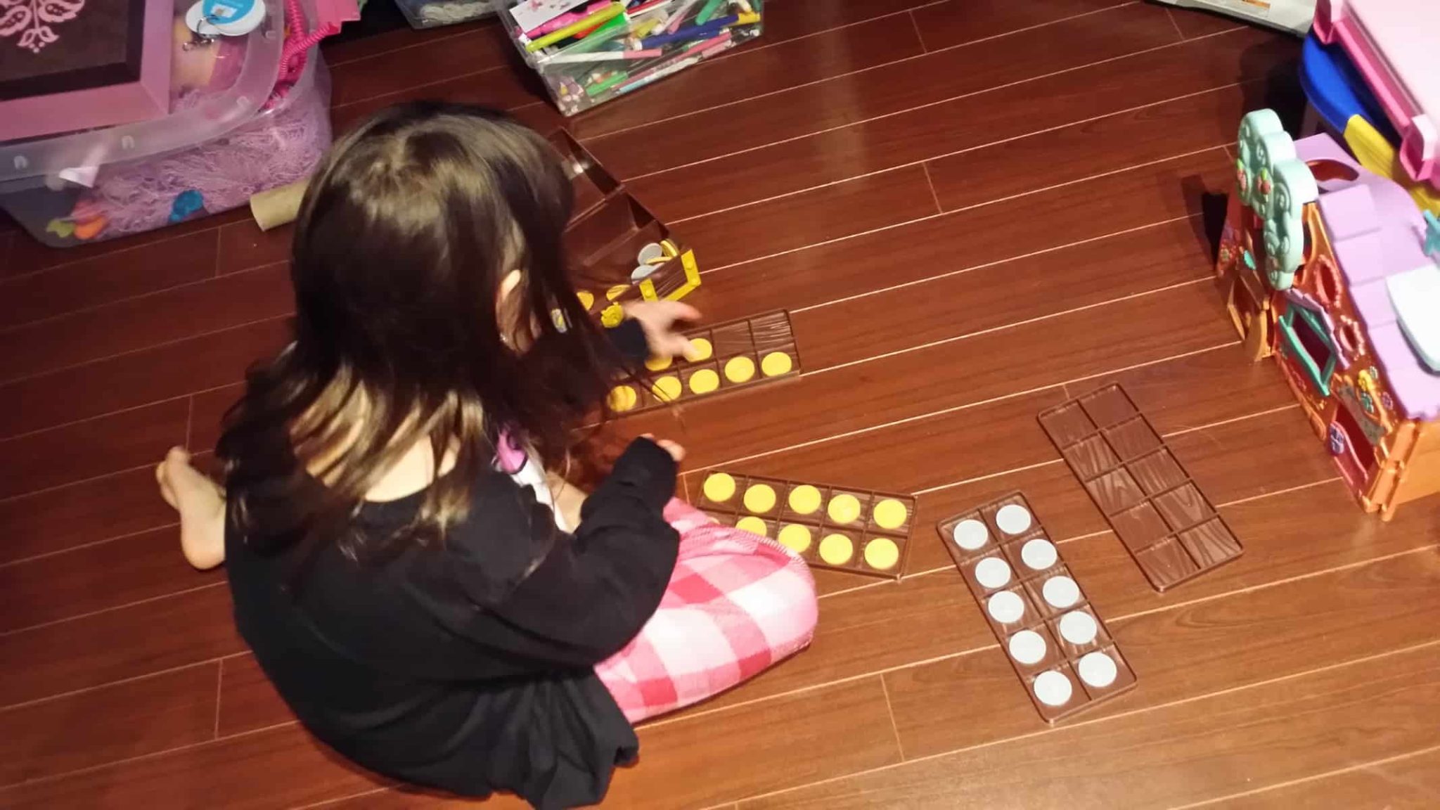 Ten Frame Treasures | MomMomOnTheGo